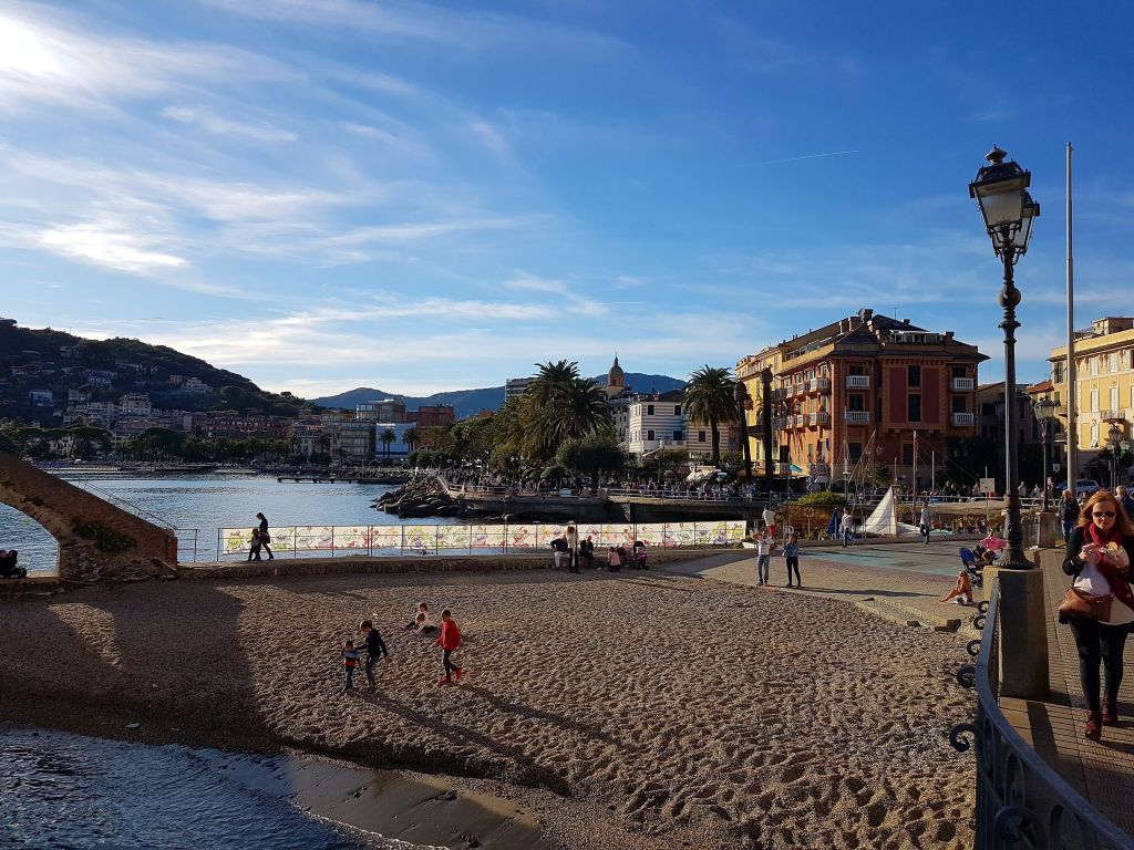 Rapallo Italia. Et perfekt reisemål i Liguria med en flott beliggenhet
